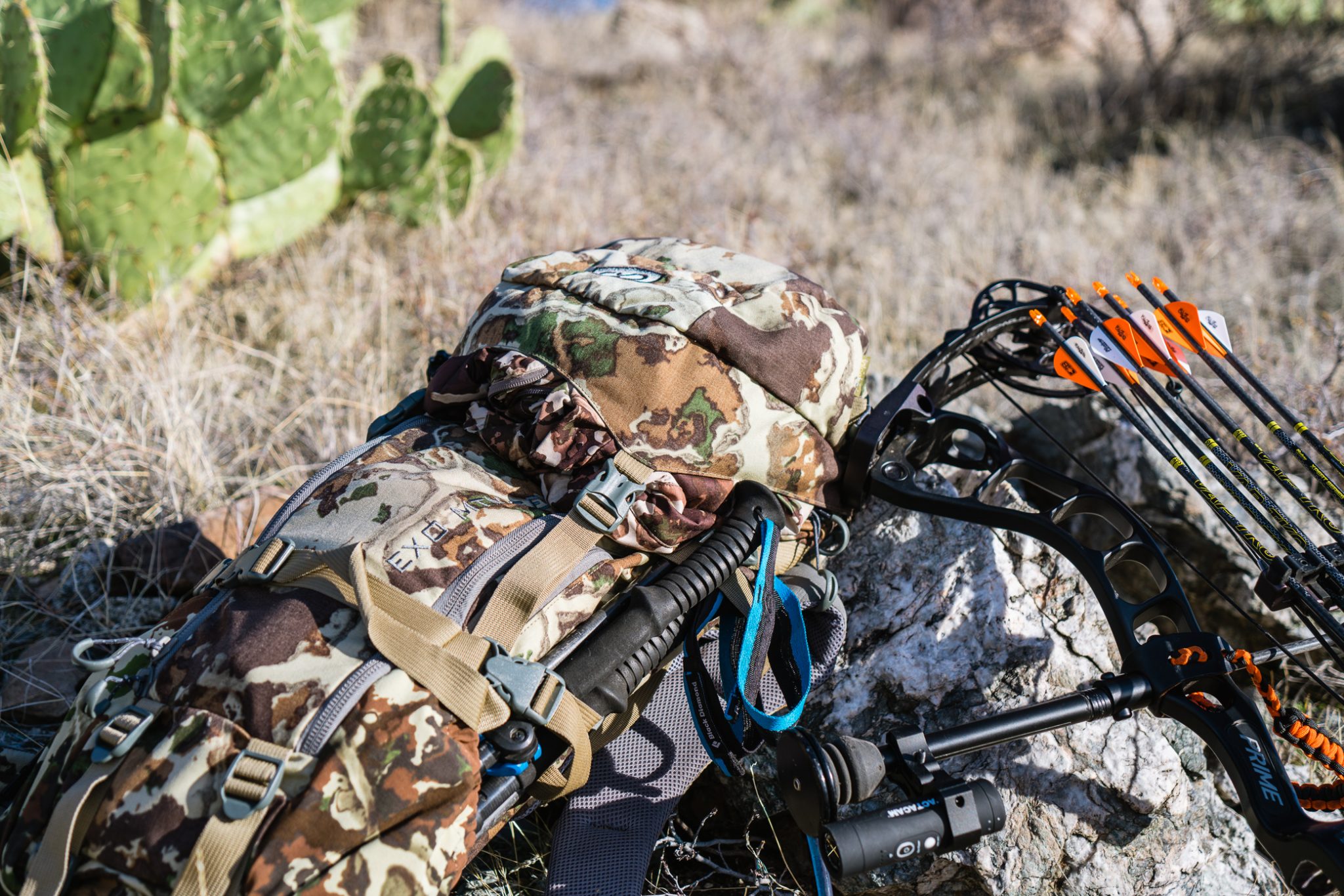 Exo Mountain Gear 1800 Day Pack Overview and Loading